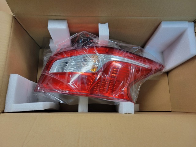 26550-4af0a Nissan Combination Lamp Assy-rear RH 265504AF0A Genuine OEM ...