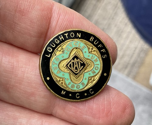 Vintage Auto Cycle Union Loughton buffs MCC Club Enamel Pin Badge ...