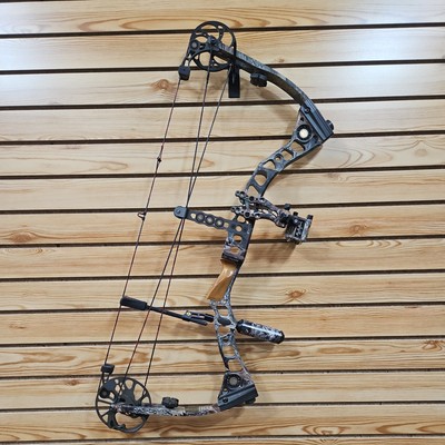 Mathews Switchback XT RH Camo 28 DL 70# w/ Accessories | eBay