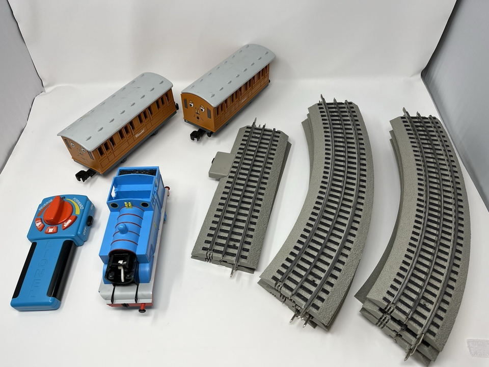 Lionel Train Thomas & Friends O Gauge Ready to Run Remote Control Set ...