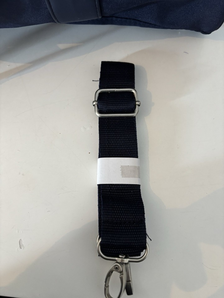 Lacoste Parfums Navy Duffle/Holdall Bag | eBay UK