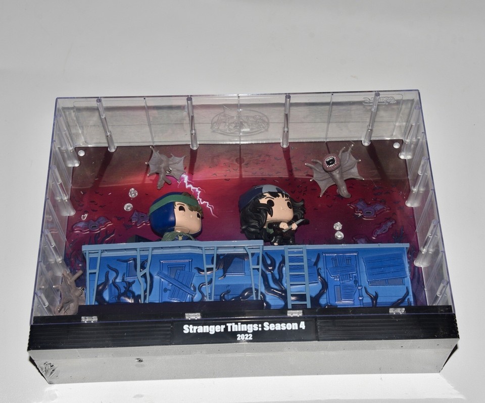 FUNKO POP! DELUXE STRANGER THINGS PHASE 3 DUSTIN/ EDDIE/ DEMOBATS ...