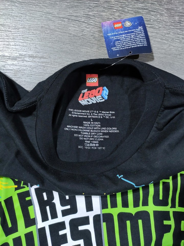 Lego Movie Shirt Boys Large 14-16 T-Shirt Everything is Awesomer Space ...