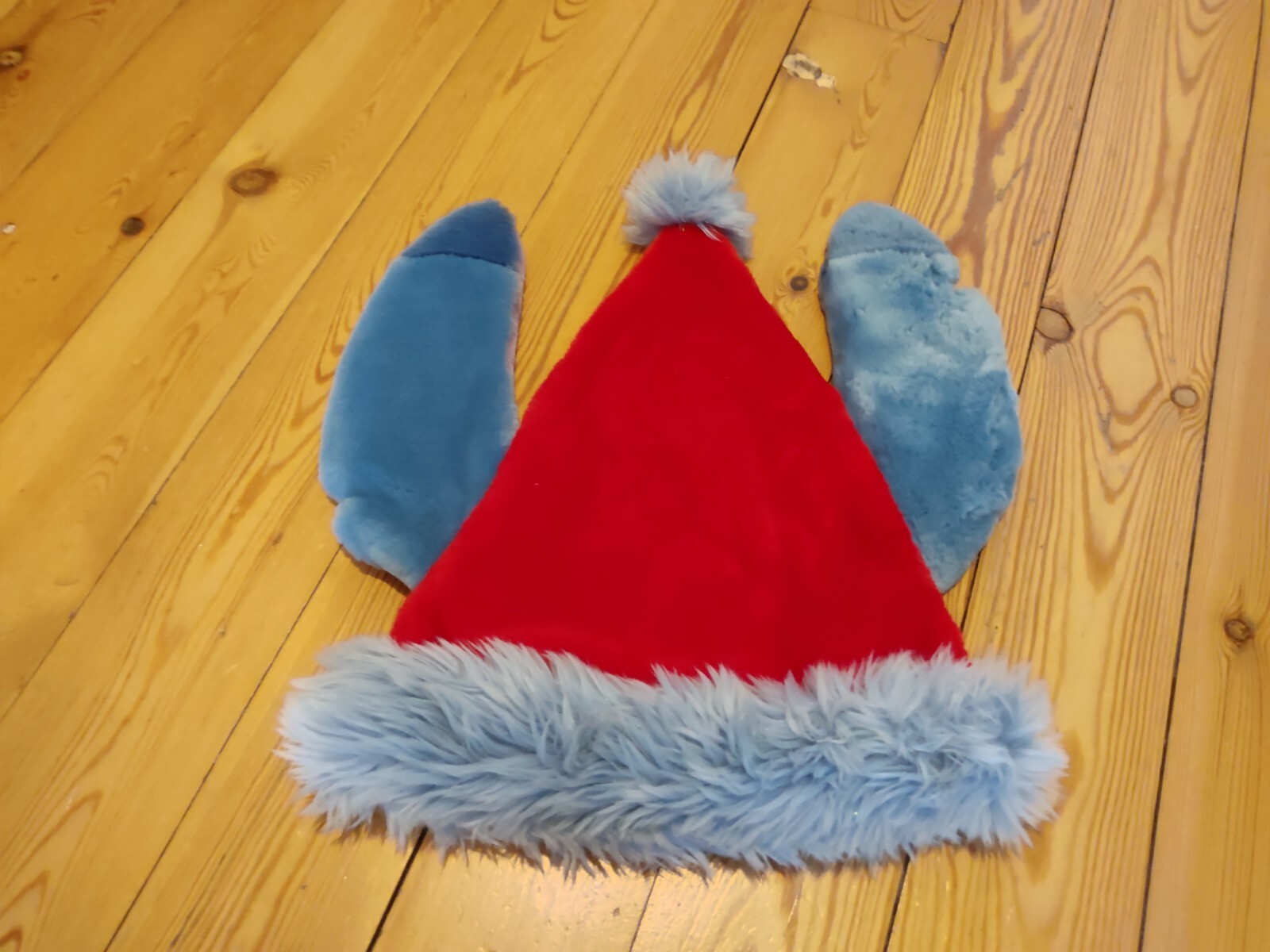 Disney Stitch Santa Hat Disneyland Resort Paris Rare Christmas DLP Pre ...