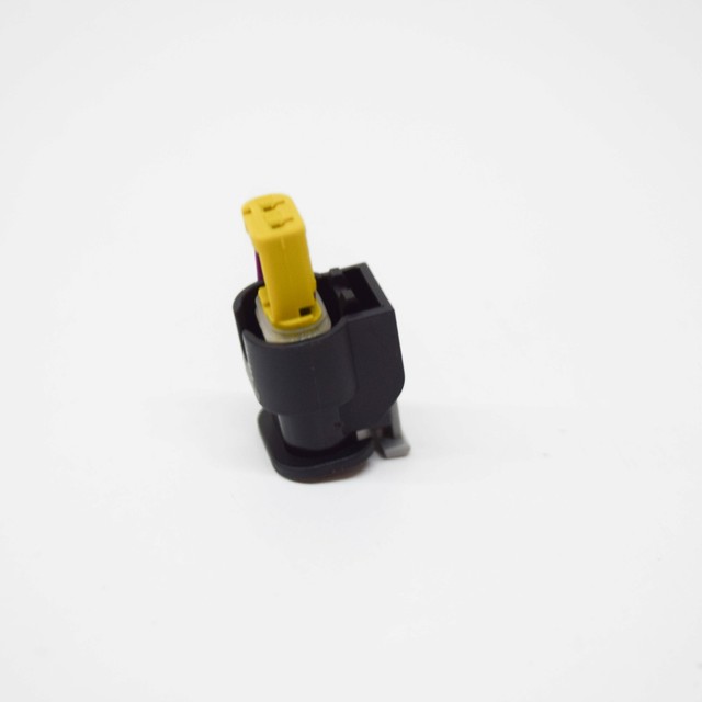 Audi Q7 3.0 TDI 2012 RHD Fuel Temperature Sensor 4F0973702A for sale ...
