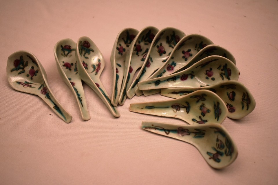 Antique Chinese Porcelain Spoon Famille Rose Hand-Painted Soup Spoon ...