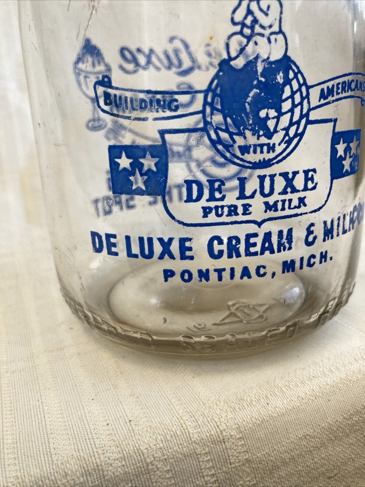 Vintage Quart Milk Bottle Deluxe Cream & Milk Pontiac Michigan De Luxe ...