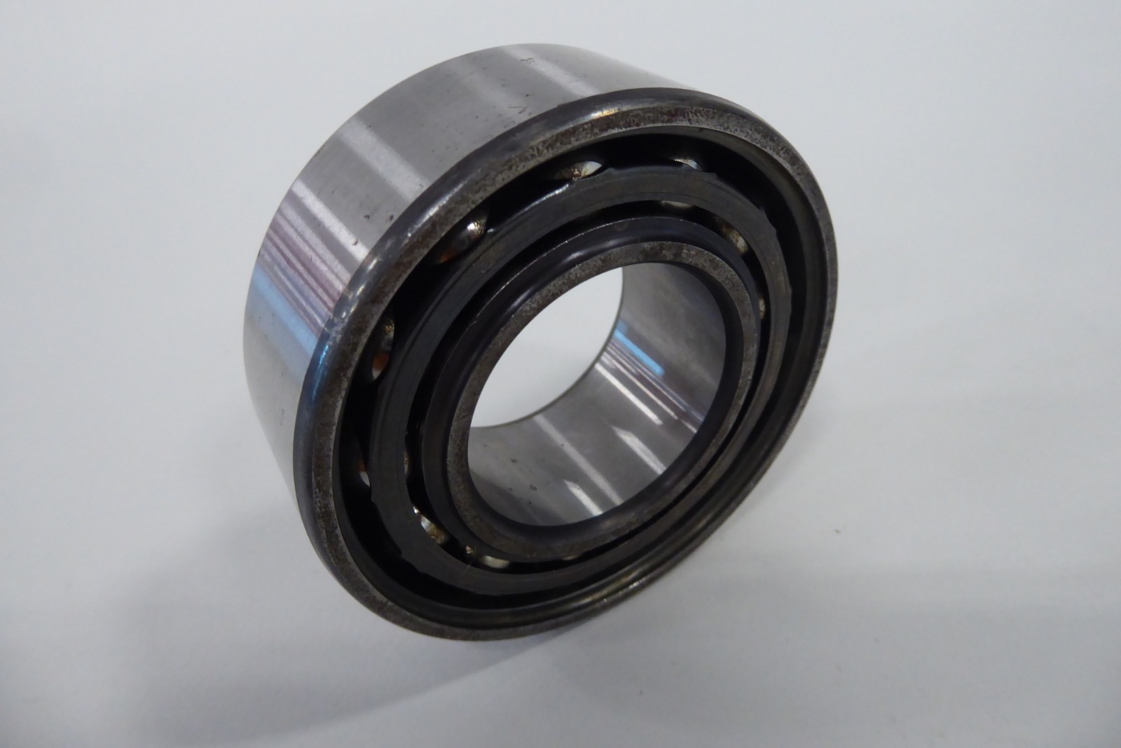 SKF 5208EZ Used Double Row Bearing Single Shielded 50mm x 90mm x 1.1875 ...