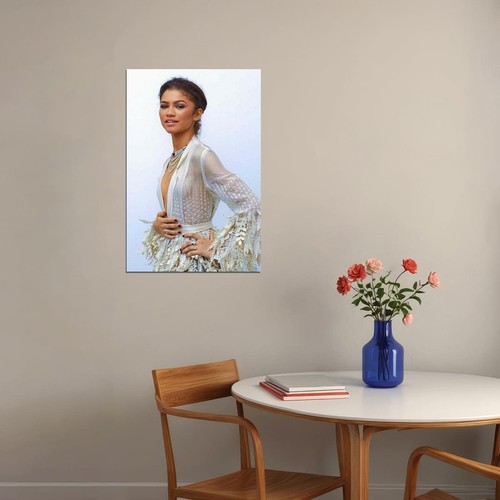 404609 Zendaya WALL PRINT POSTER US | eBay
