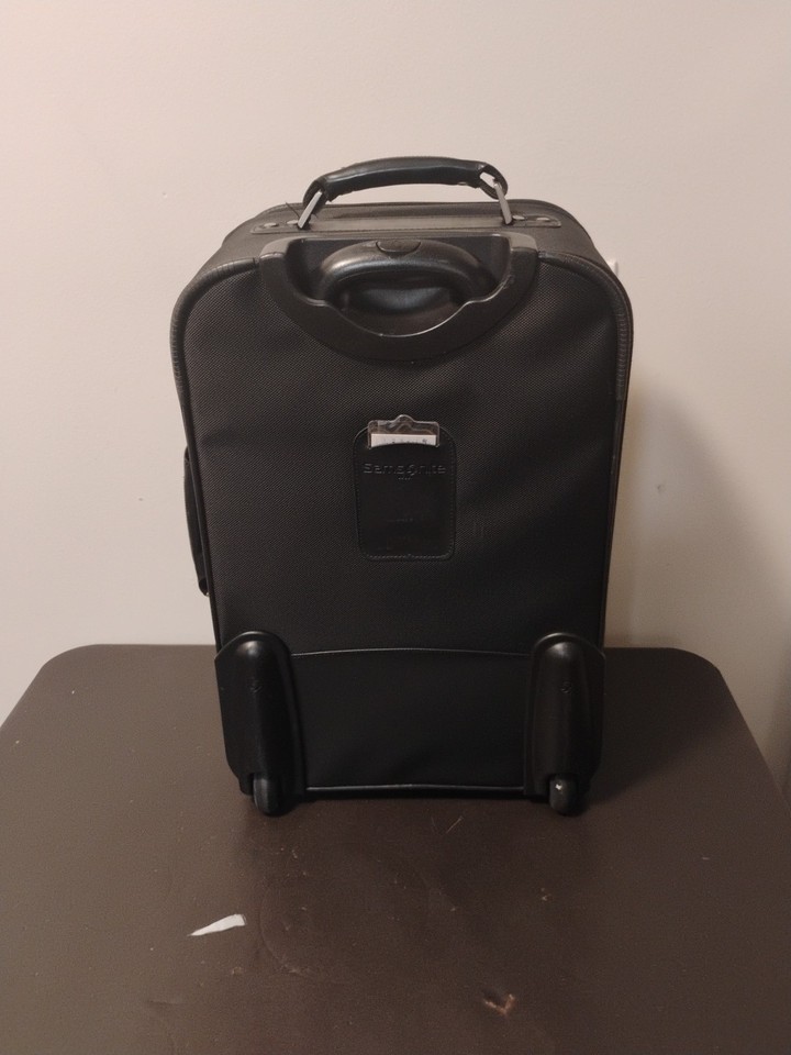 Samsonite 1910 5000018/1000507 2 Wheel Black 20"X13.5" Storage Great ...
