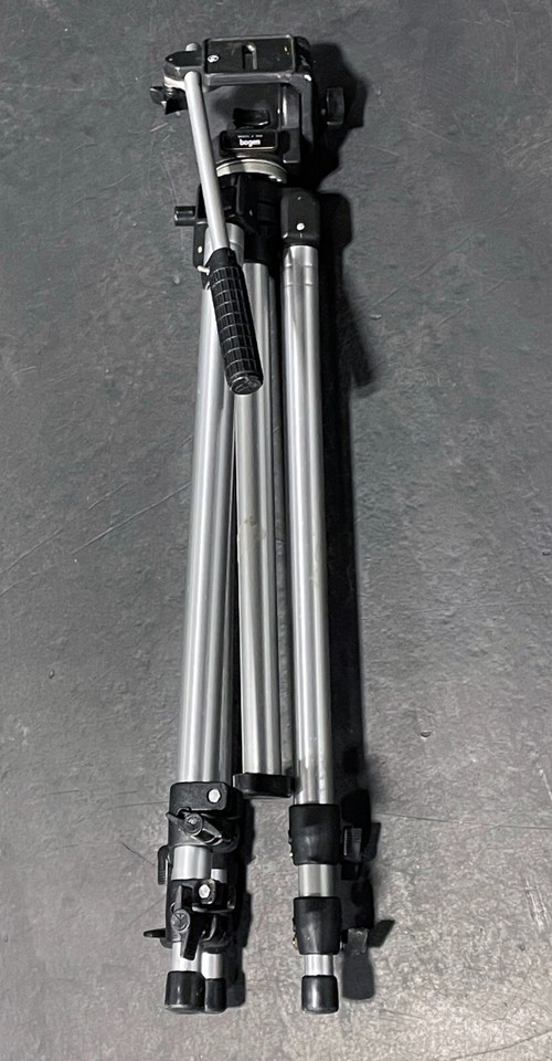 Bogen Camera Tripod Professional Model 3011 & 3126 Head | eBay