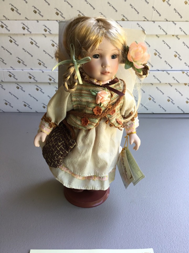 NIB Authentic Golden Keepsake Heirloom Dolls 12” Bess 0120/2500 #335U ...