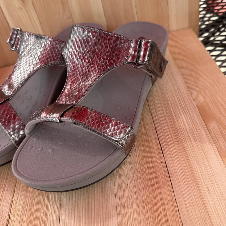 Vionic Womens Elle Silver Slide Sandals Snake 6M Gently Worn | eBay