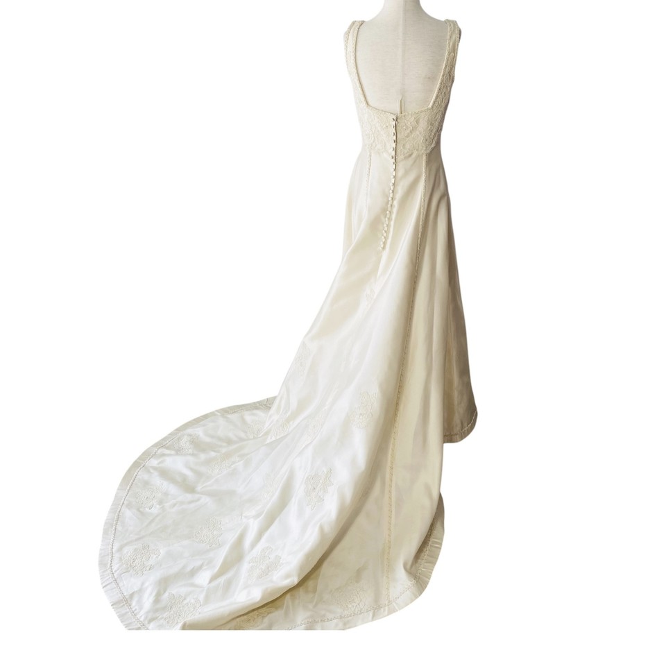 VINTAGE CHRISTOS NY Wedding Dress with Train Cream Lace Beaded Size 10 ...