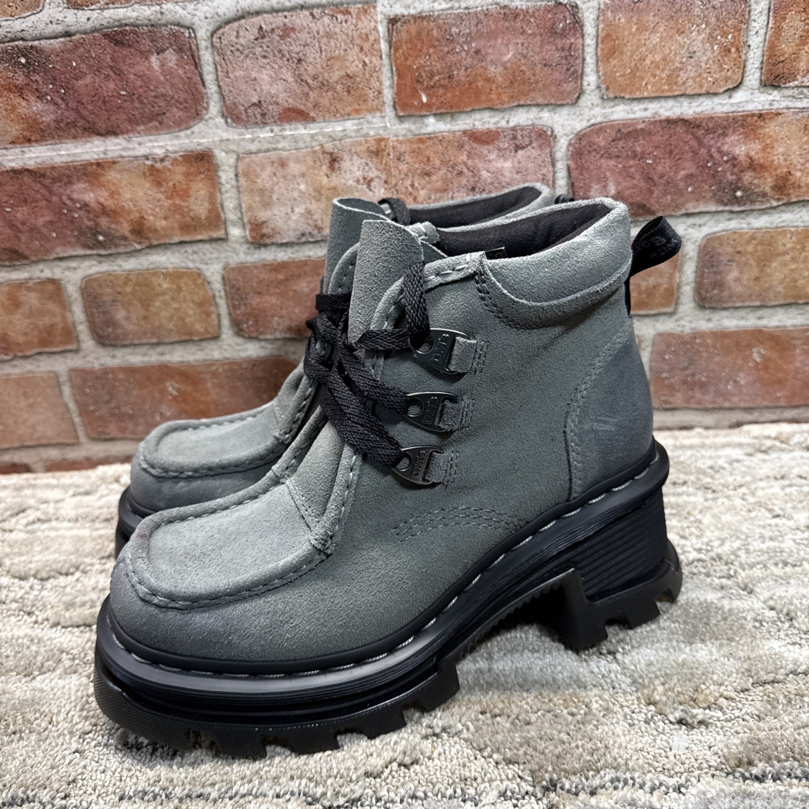 Dr. Martens Corran 3I 3-Eye Suede Heeled Boots Women’s Size 7 Grey ...