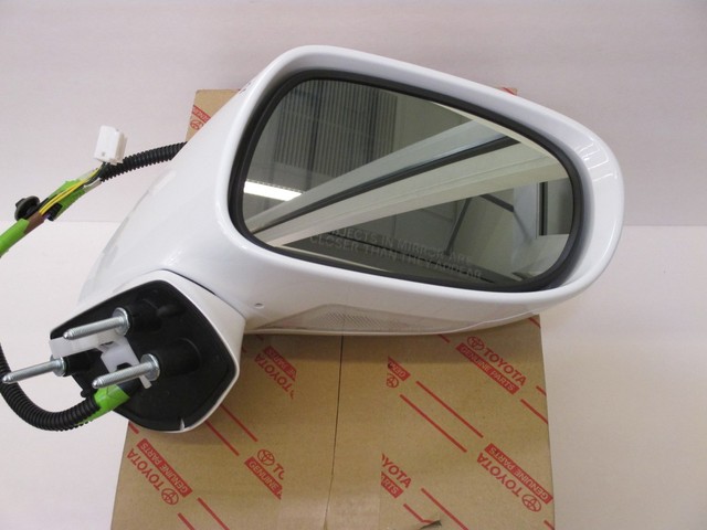 Lexus OEM Factory Passenger Side Mirror 2008-2013 ISF Pearl White 077 ...