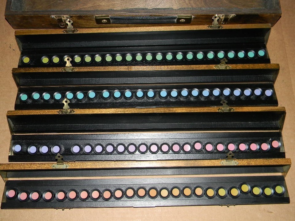 Farnsworth Munsell 100 Hue Test Color Set w/ Wooden Case NICE | eBay