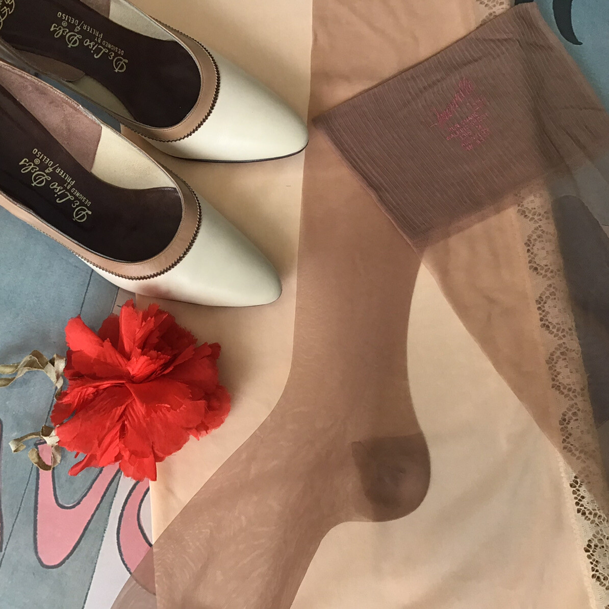 vintage nylon stockings - Merville - RHT Walking Shee… - Gem