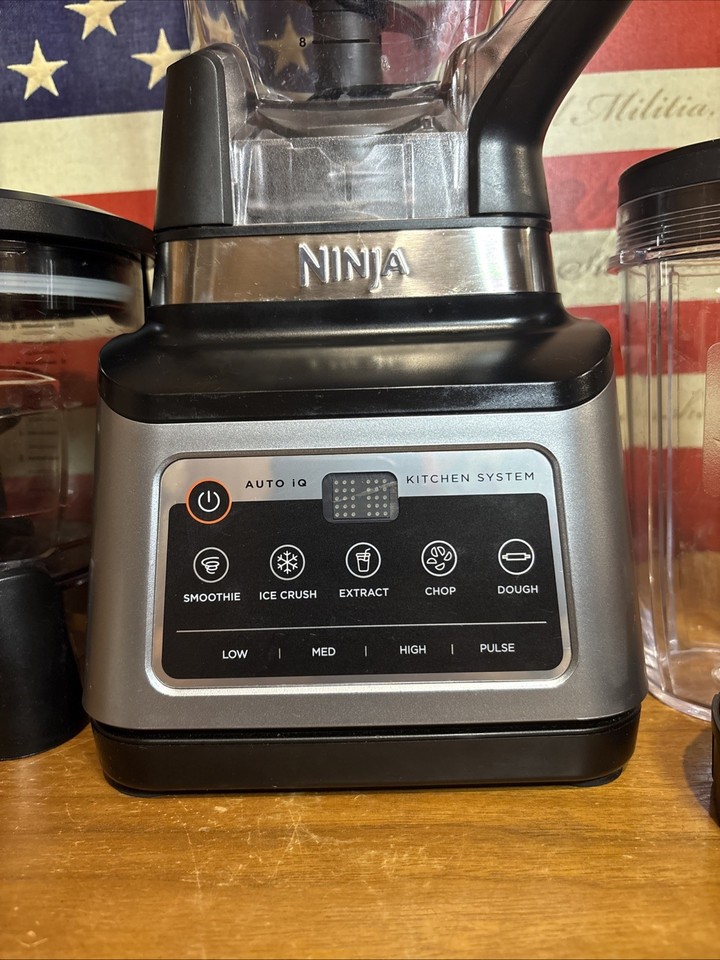 Ninja Professional Plus Kitchen Blender System with Auto-iQ Crushing ...