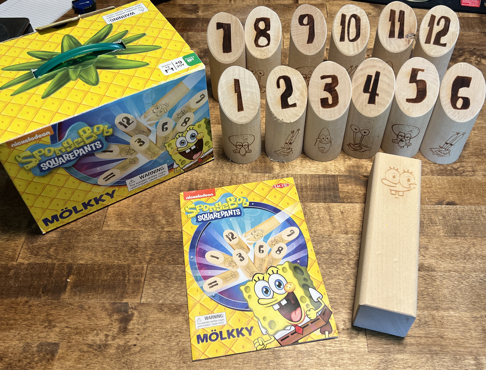 Spongebob Squarepants - Mölkky - Wooden Pin Bowling Game - Nickelodeon ...