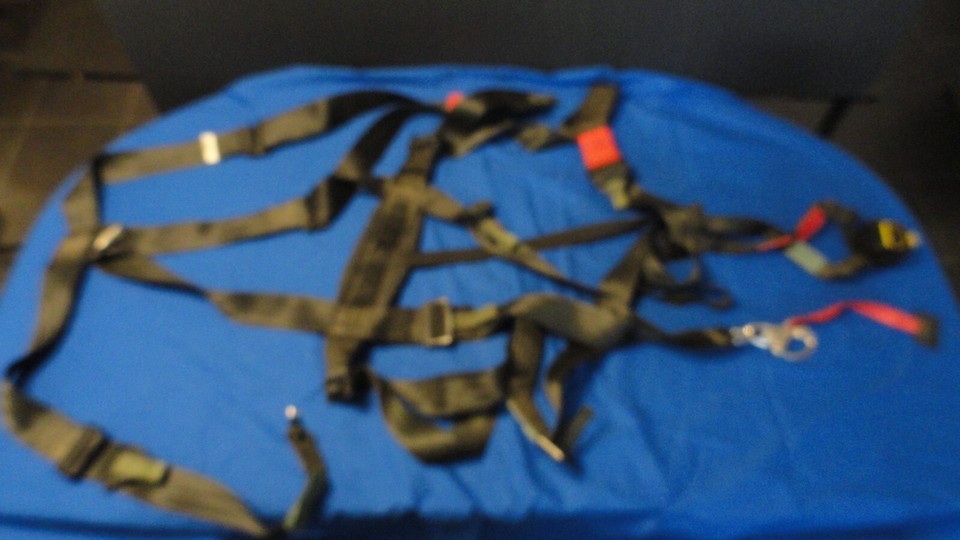 SCHROTH RACING US MILITARY HMMWV GUNNER RESTRAINT GRS WEARABLE 6-POINT ...