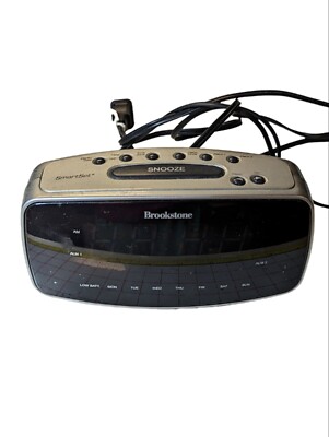 Brookstone Smart Set Digital Alarm Clock AC101 | eBay