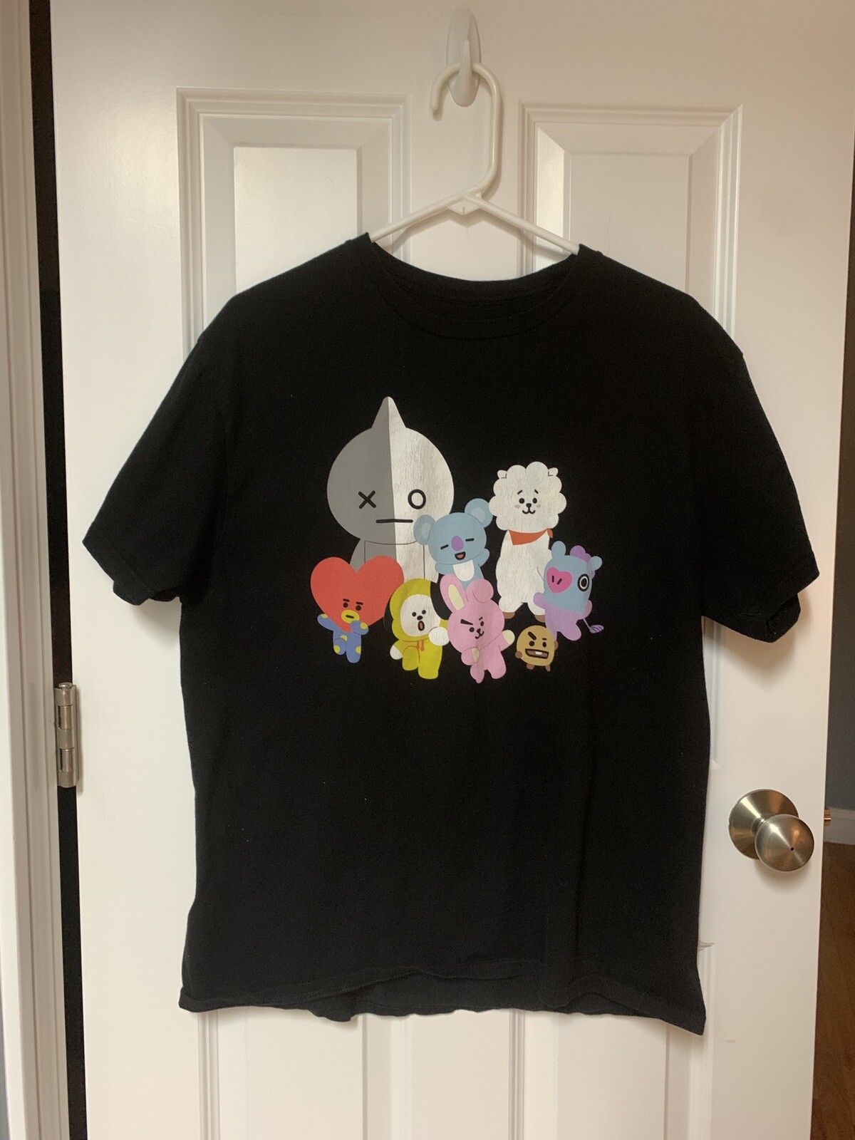 BT21 Dance Party BTS K-Pop T-Shirt Size Large - Gem