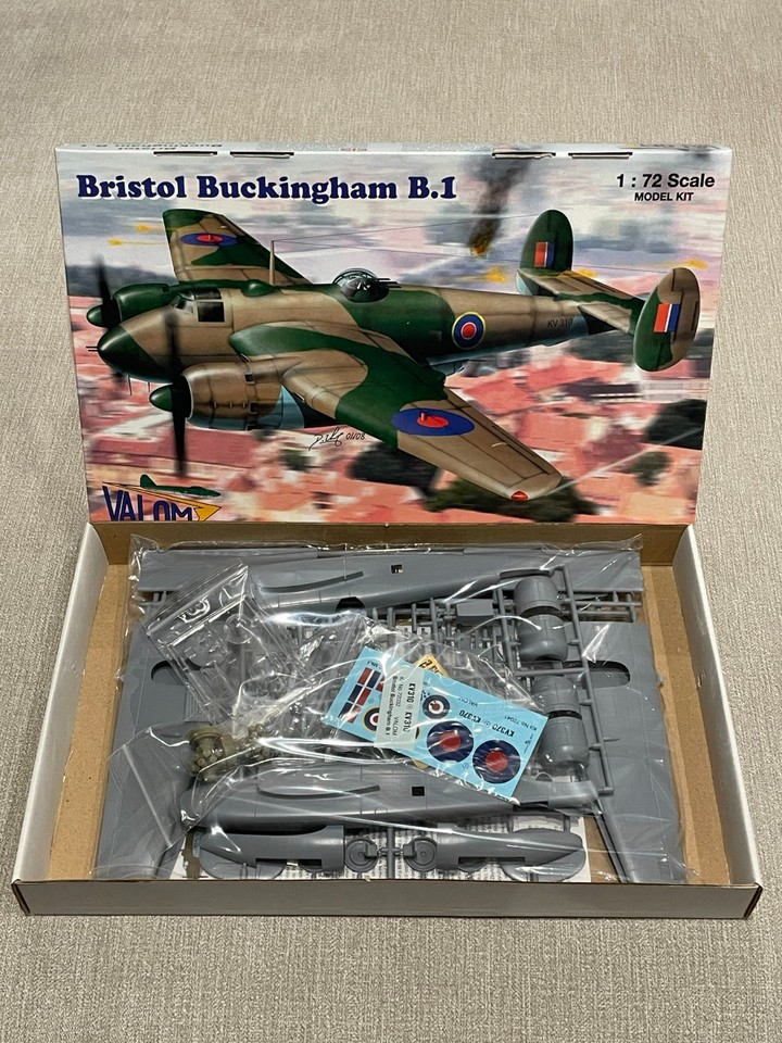 Valom Plastic model kit 72032 1:72nd scale Bristol Buckingham B.1 | eBay UK