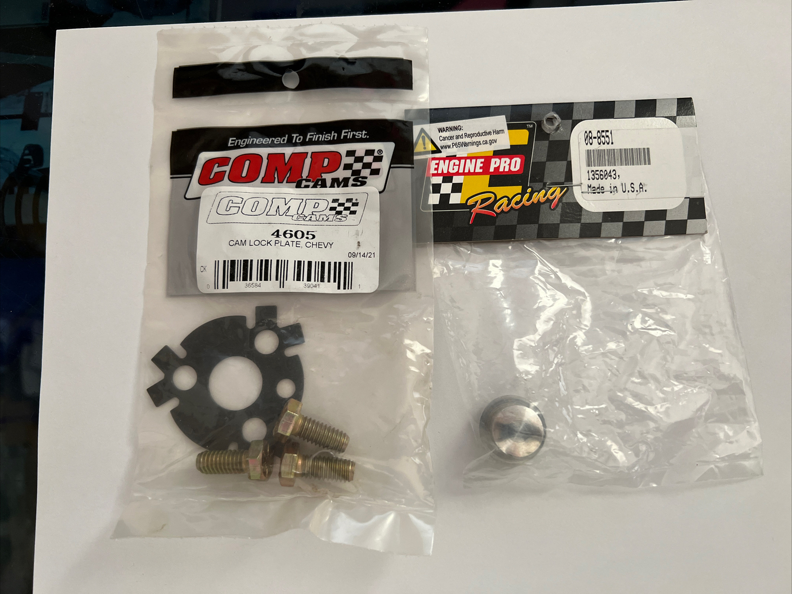 SBC CHEVY COMP CAMSHAFT LOCK PLATE & BOLTS w/ THRUST BUTTON USA | eBay