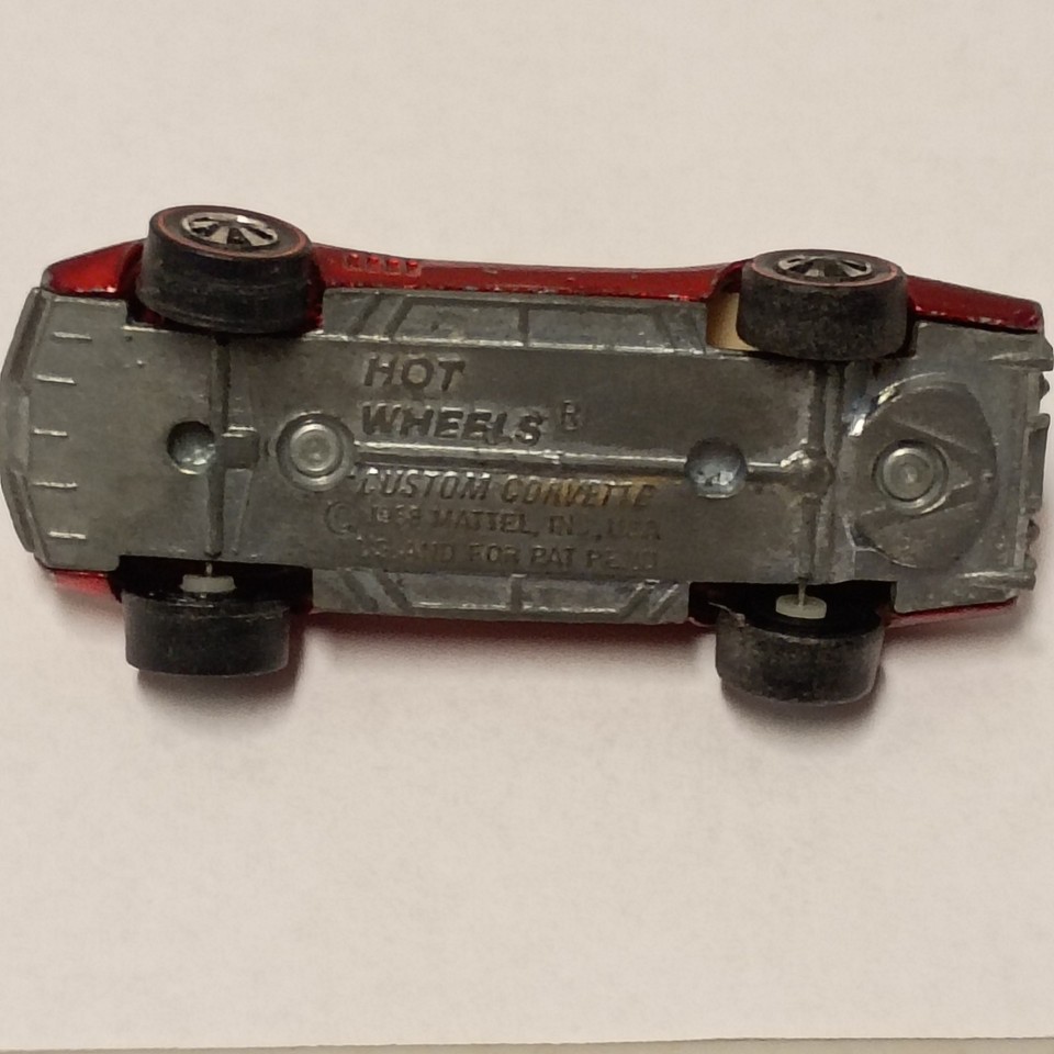 1968 Hot Wheels Redline Custom Corvette in USA Red w/ White Interior ...