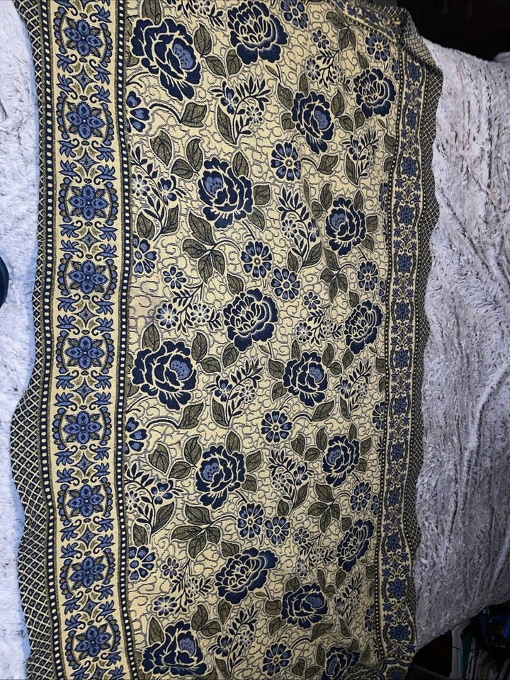 DECORATIVE TAPESTRY TABLE RUNNER Roses EUROPEAN ACCENT MAT - TRIM 62x37 ...