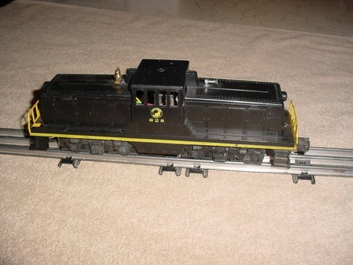 Lionel # 628 Northern Pacific 44 Ton Center Cab Diesel Switcher, Black ...