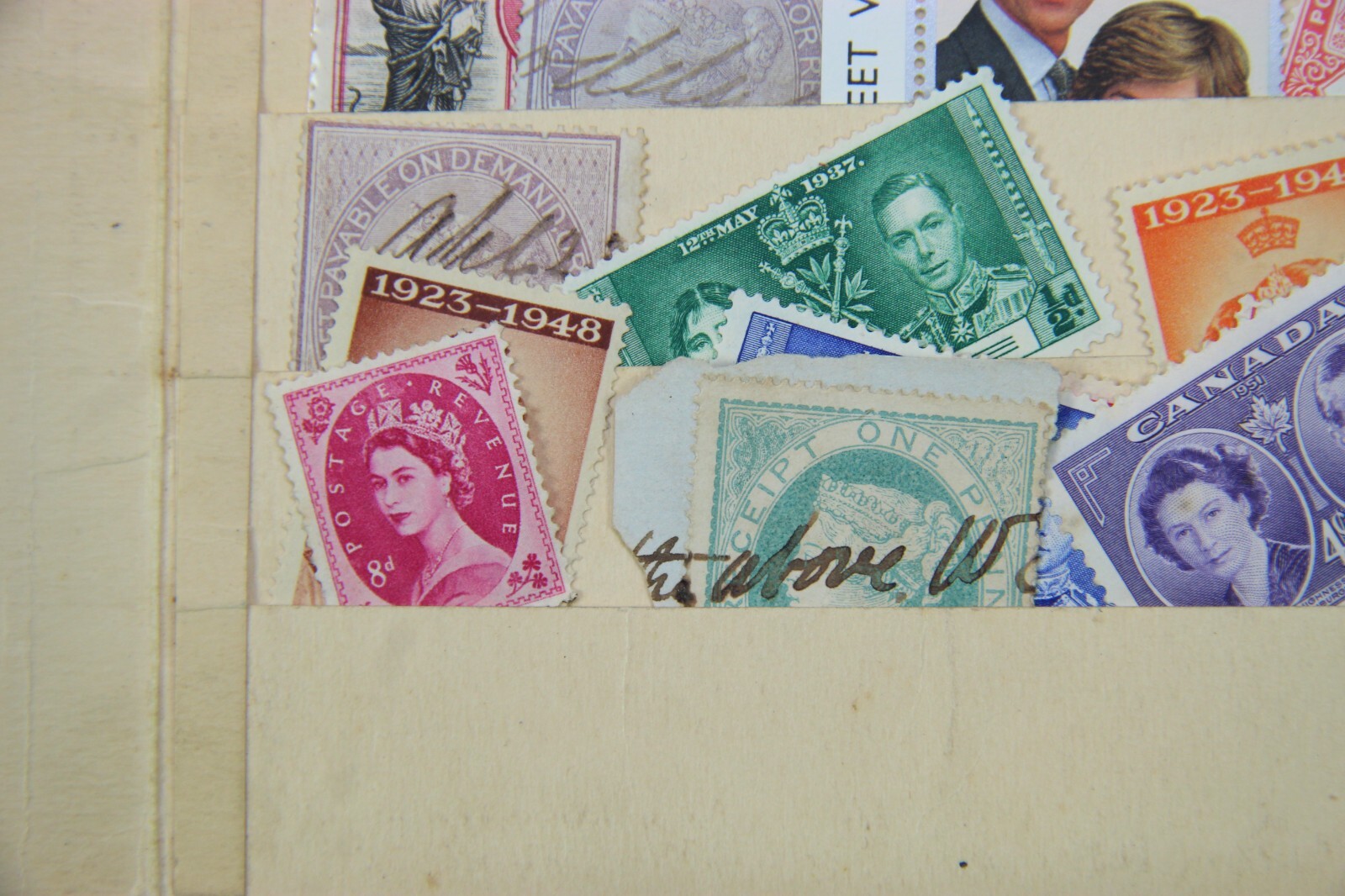 STAMP WALLET "XLCR" STAMP WALLET ABYSSINIA , WITH STAMPS AND PERF GUIDE ...