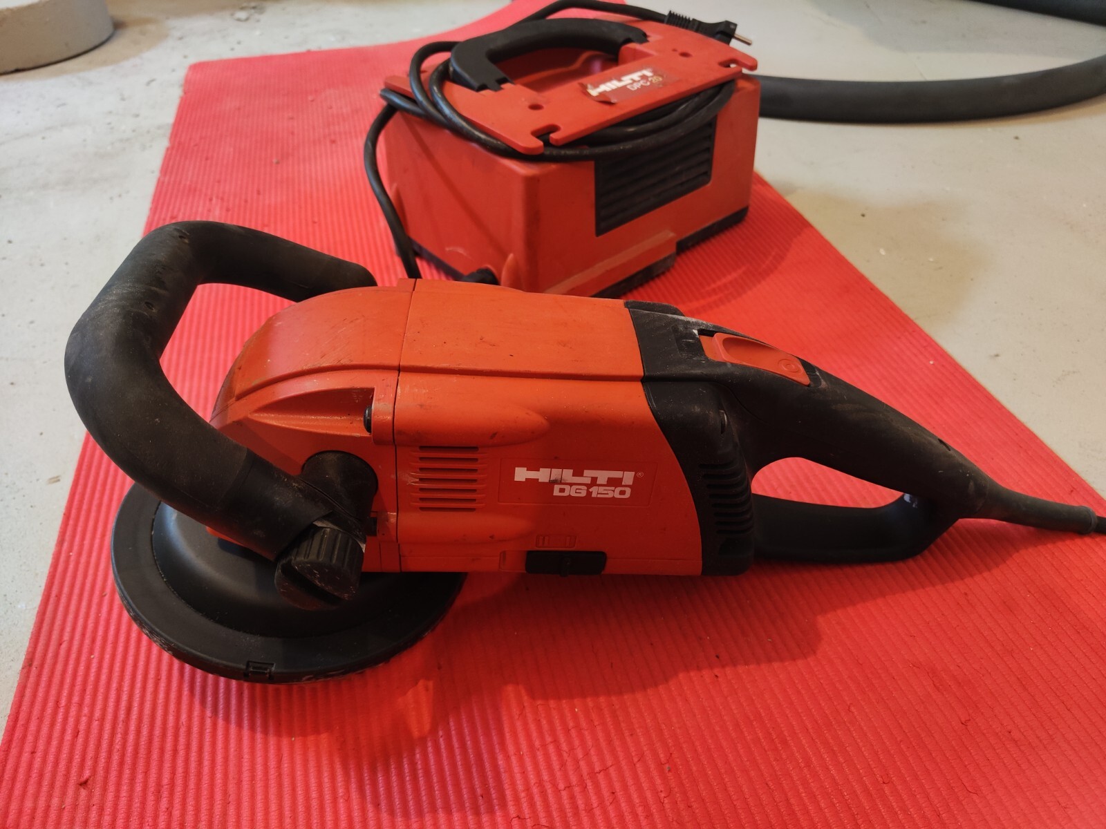 Hilti DG150 150mm Concrete Grinder+ DPC20 Electrik Stabilizator both in ...