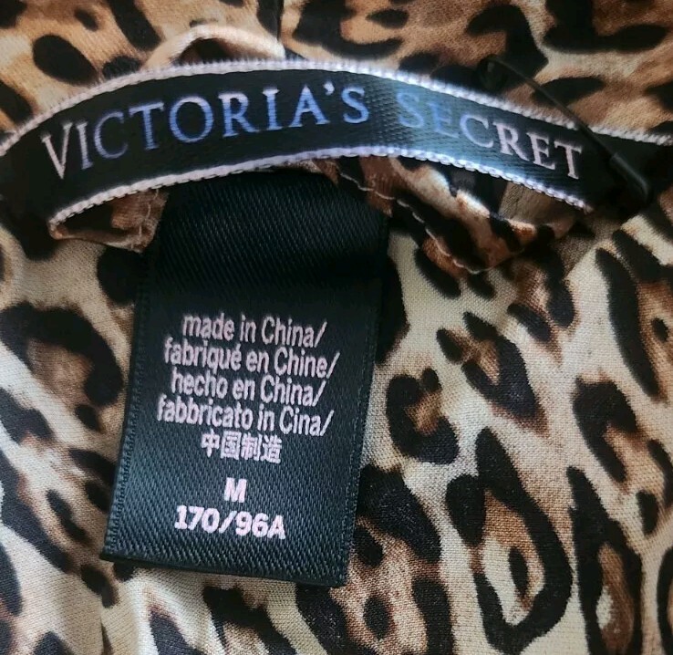 NEW! Victoria's Secret Lace Inset 2 PC Silk Leopard Print Robe & Eye ...