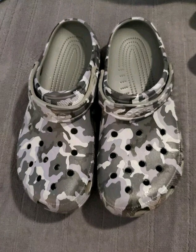 Men's Black And Gray Camouflage Crocs Size 13 - Gem