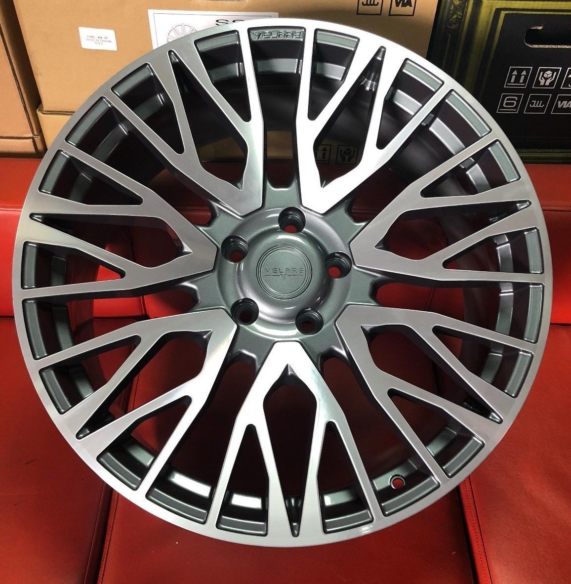 Cerchi in lega 22" VELARE VLR01 PER ADATTARSI A CAYENNA AUDI Q7 VW ...