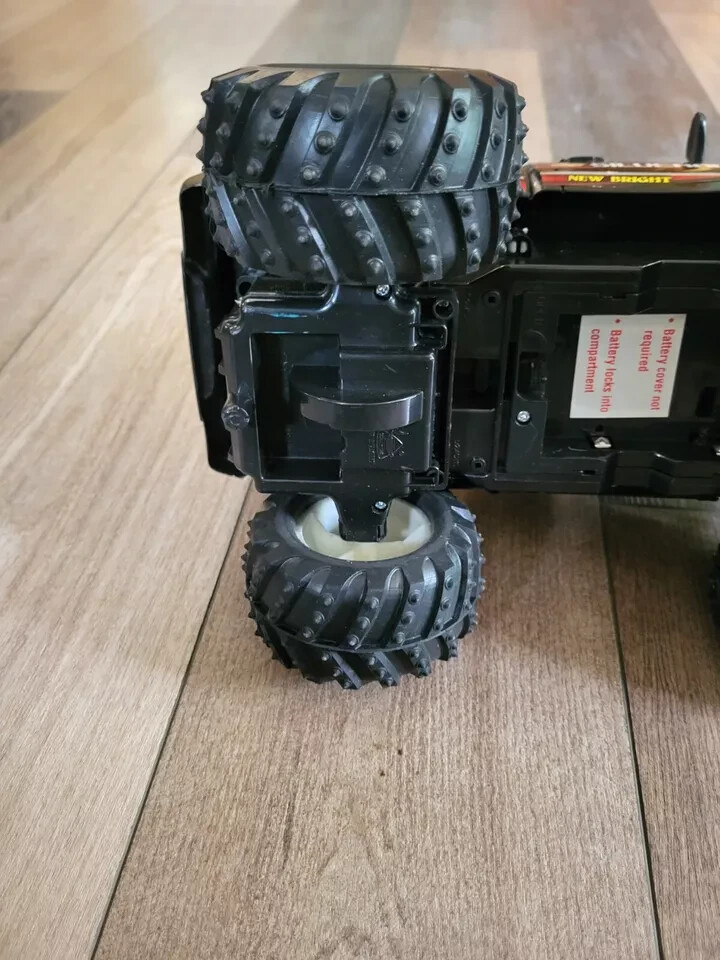 2007 New Bright Chevy Silverado Black Remote Controlled Truck Tested ...