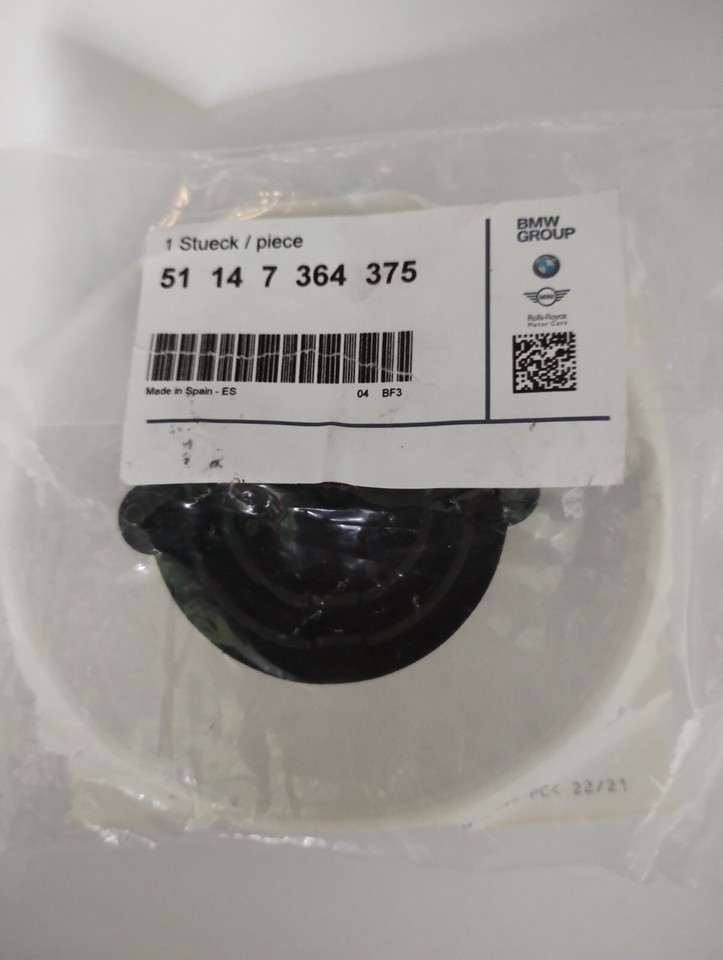 BMW Genuine Logo Roundel Rear Hatch/Boot/Trunk Badge Emblem 51147364375 ...