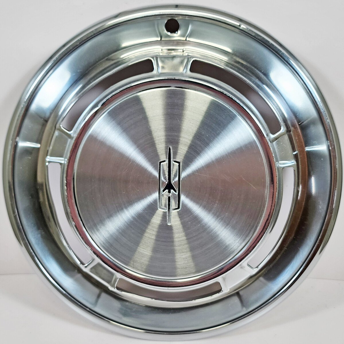 1970 Oldsmobile F85 # 4020 14" Hubcaps / Wheel Covers GM Part # 404977 ...