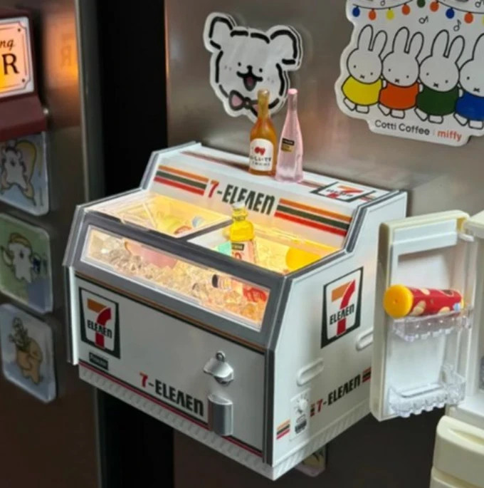 7-Eleven Mini Fridge Magnet Set w/ Store Sign – Light-Up Ice Cream Toys ...