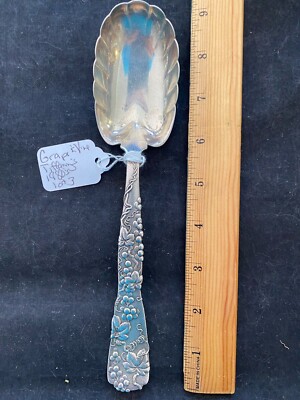 ANTIUE TIFFANY STERLING SILVER GRAPEVINE BERRY SPOON SCALLOPED SERVER ...