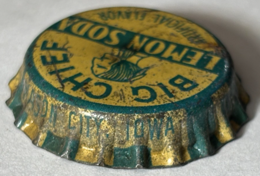 BIG CHIEF LEMON SODA BOTTLE CAP; COCA-COLA BOT. CO., MASON CITY, IOWA ...