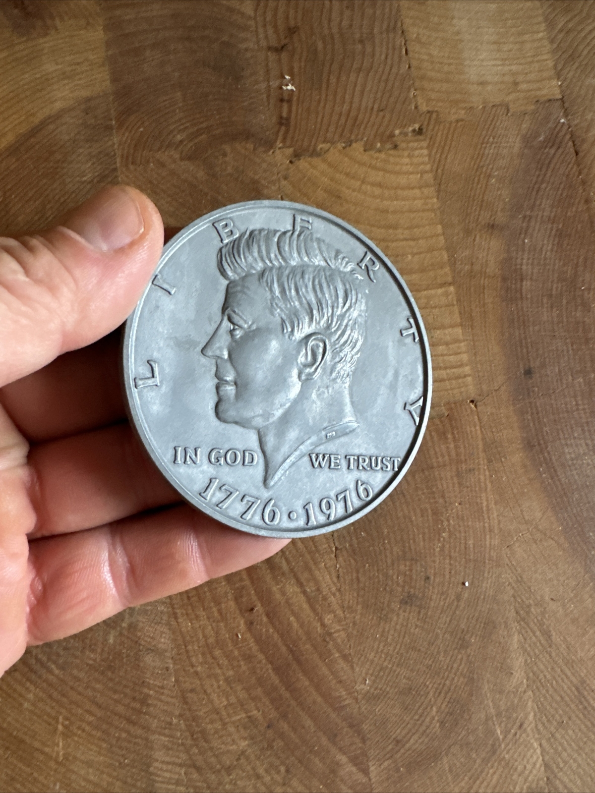 JFK John F. Kennedy Coin Paperweight Patina Collector Money President ...