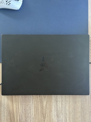 Razer Blade Stealth 13 RZ09-02812E71 i7-8565U 1.8GHz 16GB 256GB SSD ...