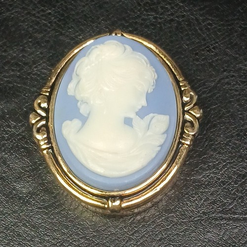 ESTEE LAUDER Solid Perfume Compact Cameo Lady Gold Tone *Empty. 12-918 ...