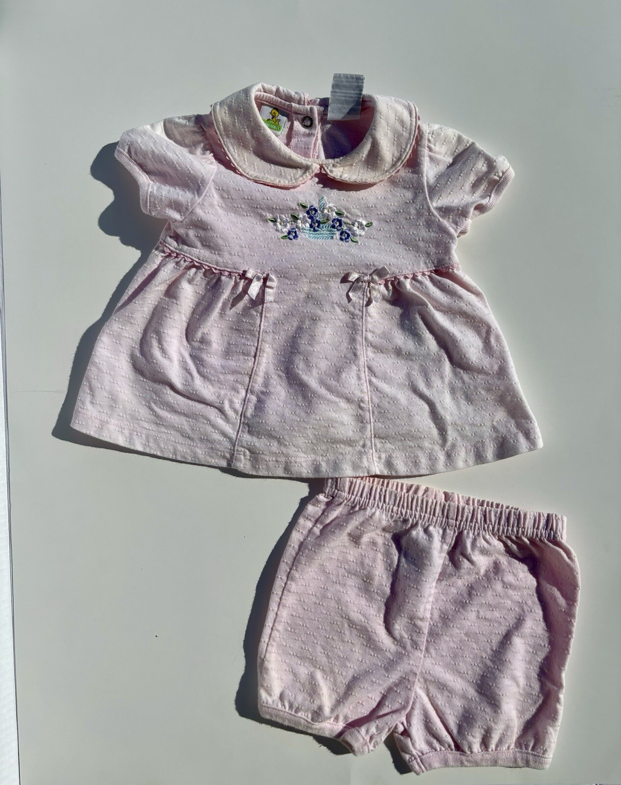 Vintage 1990's Pink Sesame Street 2Pc Embroidered Flo… - Gem