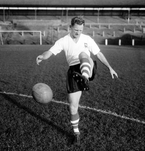 Tom Finney Of Preston North End In Action Old Football Photo | eBay