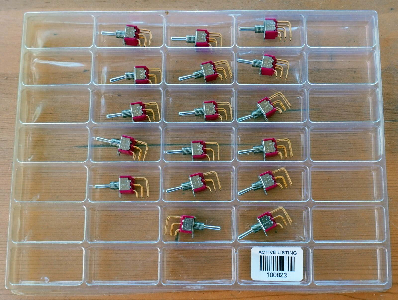 17pcs.C&K 7211 SWITCH TOGGLE SPDT Right Angle Vertical 5A 120VAC | eBay