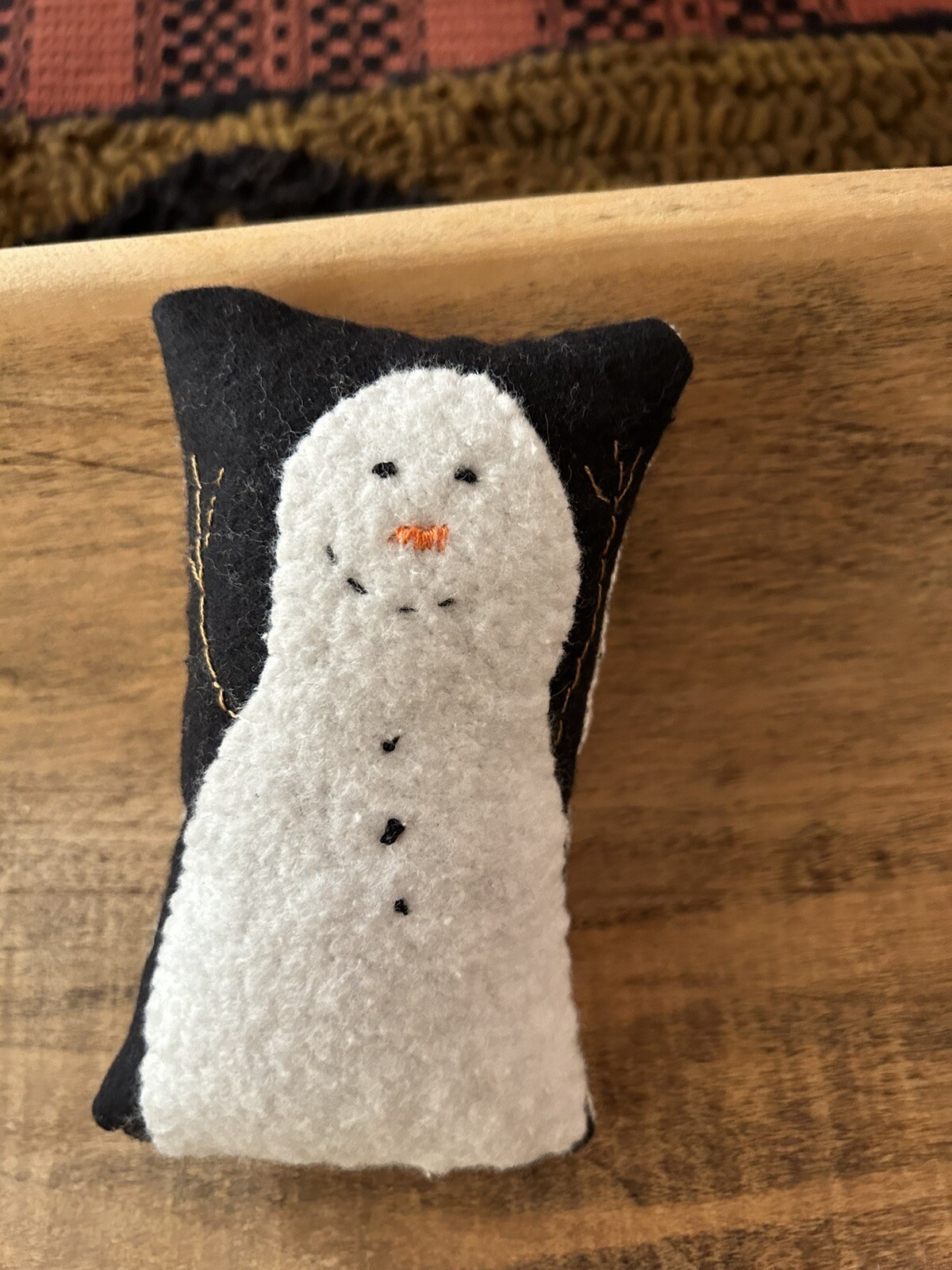 Primitive Stitchery Snowman Ornie Christmas Winter Prim Basket or Bowl ...